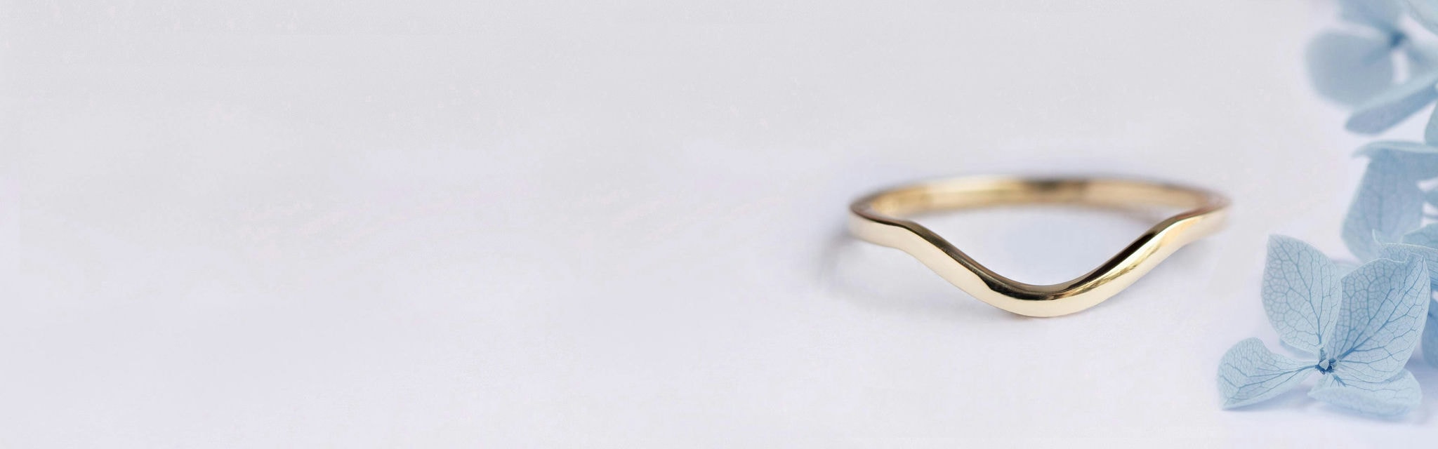 Curved Wedding Ring - Aurelius Jewelry