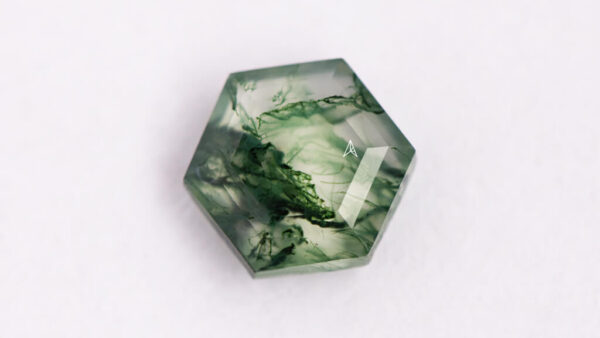 Moss Agate In-Depth Guide & Tips - Aurelius Jewelry