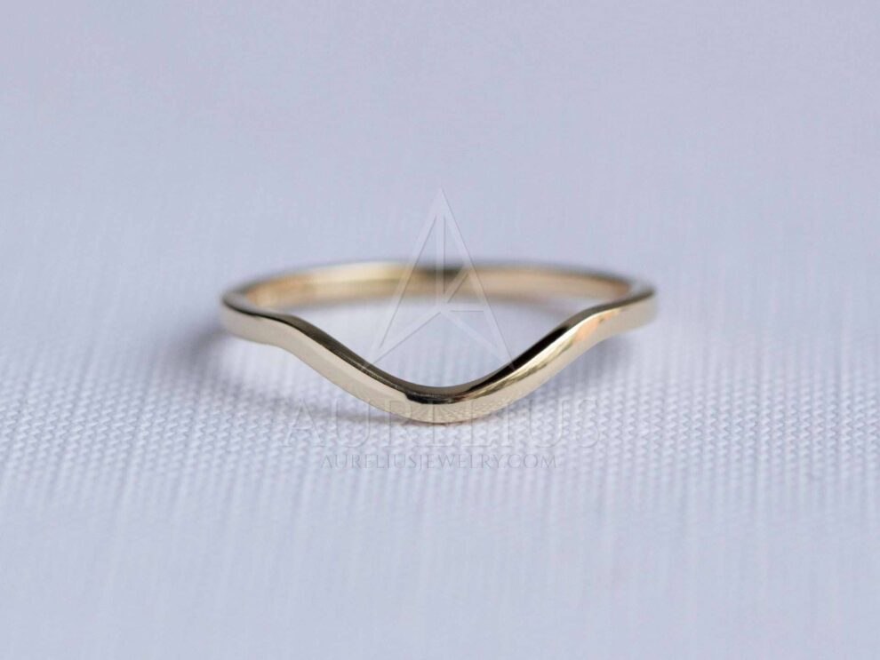 Curved Wedding Ring - Aurelius Jewelry